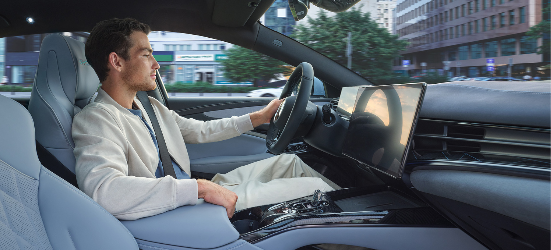 Automatic Gearbox vs Manual | Differences Explained - Synergy Car ...